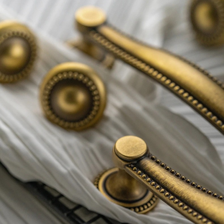Antique Brass Kitchen Hardware – The Boutique Handle Co