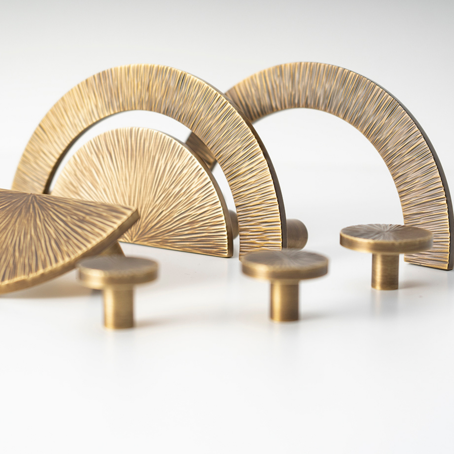 Antique Brass Door Knobs | Best Hardware | Home Decor | Cabinet Pulls ...